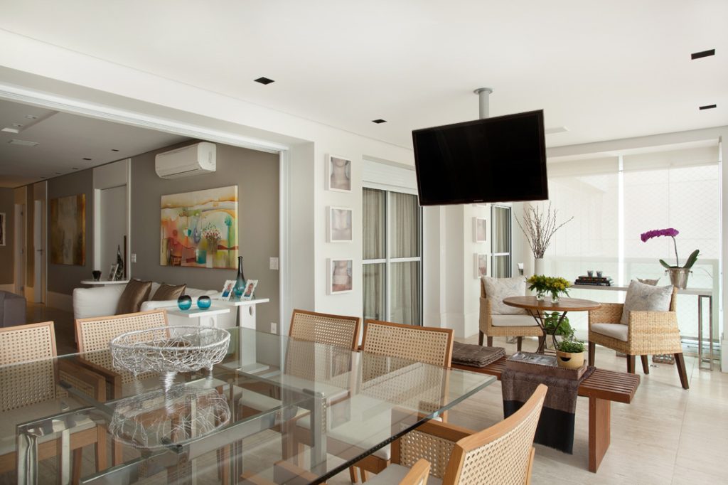 Altura ideal para a TV - Liliana Zenaro Interiores